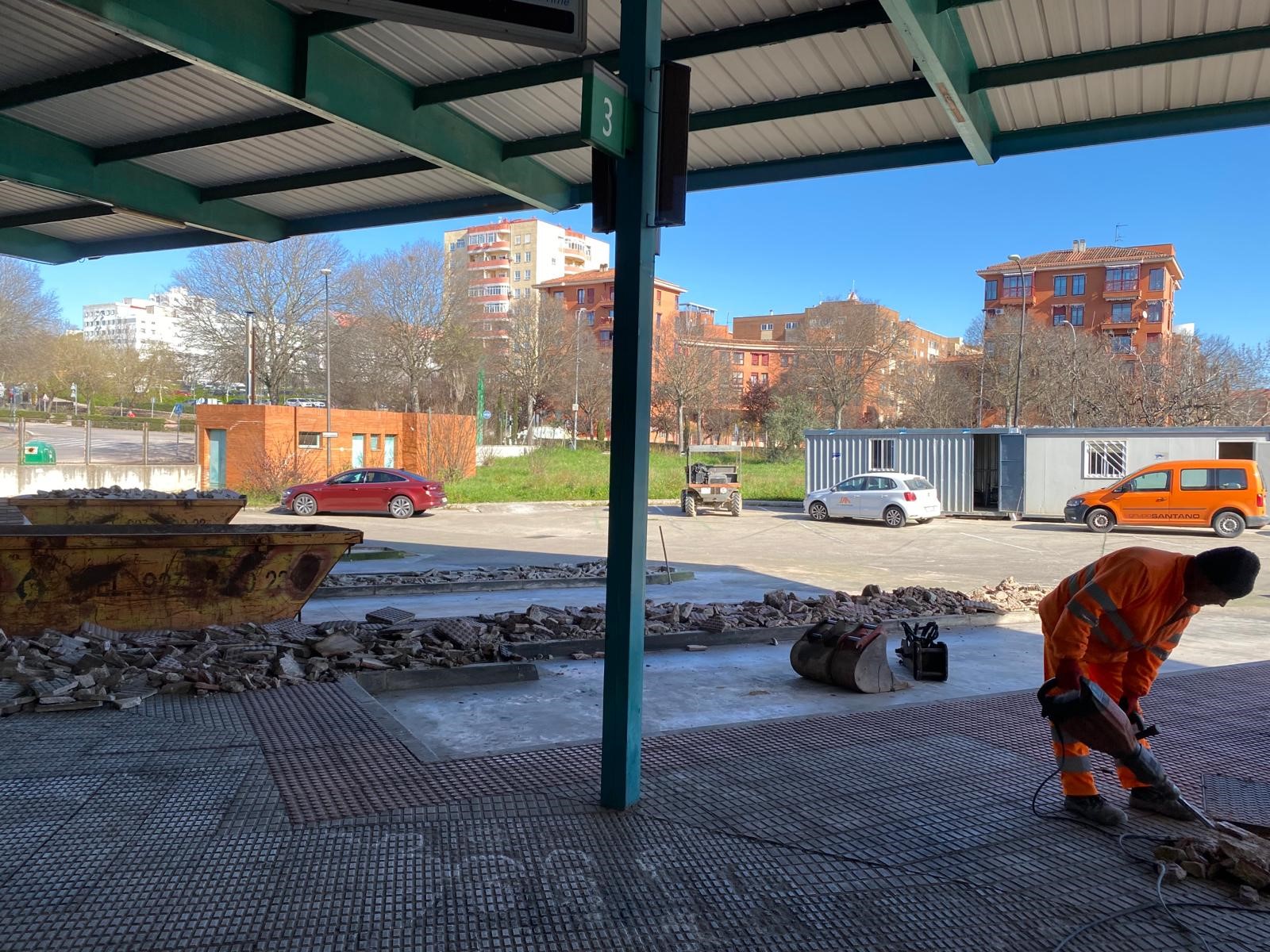 20240303 La Junta inicia las obras de mejora de accesibilidad de la estación de autobuses de ...